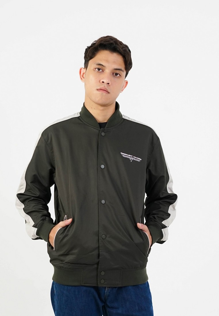 7 Koleksi Jaket Bomber 3Second, Cocok untuk Berbagai Personal Style ...